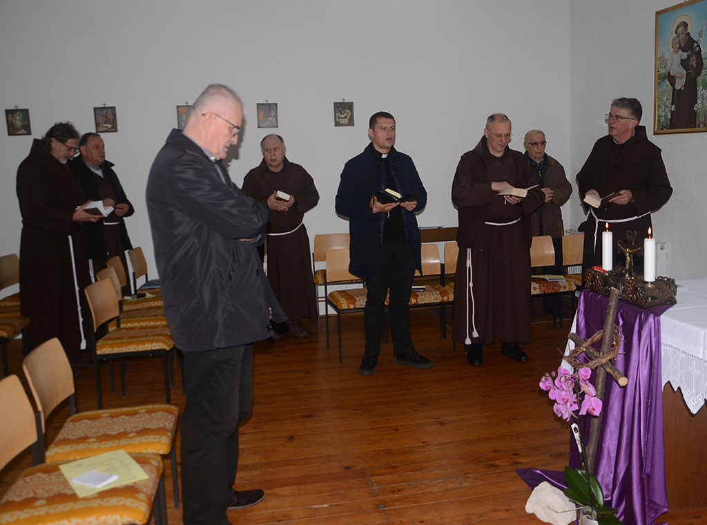 Započele duhovne vježbe za svećenike plehanskog kraja | Katolički tjednik