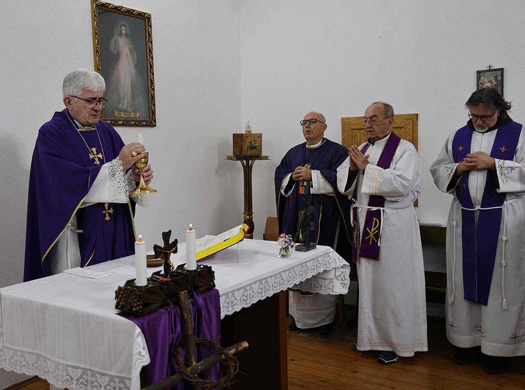 Biskup Majić predvodi duhovne vježbe na Plehanu | Katolički tjednik