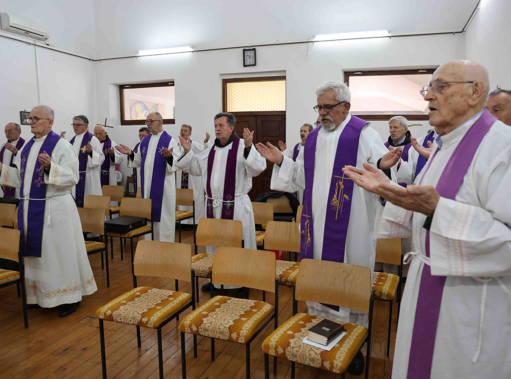 Biskup Majić predvodi duhovne vježbe na Plehanu | Katolički tjednik