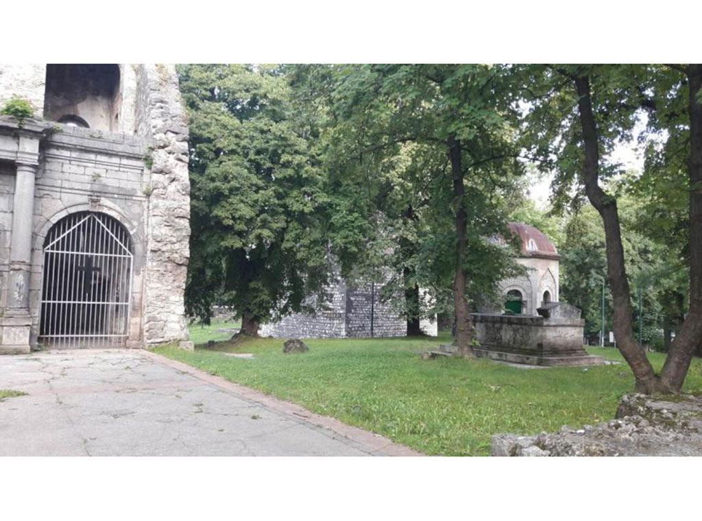 Who is bothered by the Christian shrines in Bihać?! | Katolički tjednik