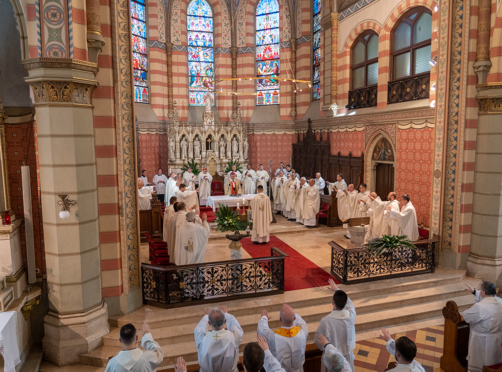 Na svećeništvo biti ponosan i čuvati ga svetim ljubomorom | Katolički ...