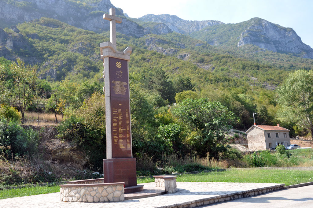 Grabovica: 25 godina od stravičnog zločina nad Hrvatima | Katolički tjednik